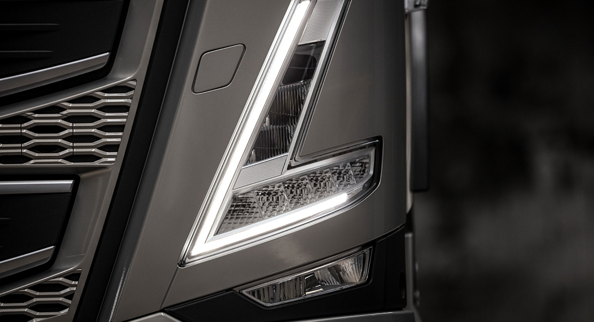 Volvo FH - Für das ultimative Fahrererlebnis im Fernverkehr. - Uhl Trucks